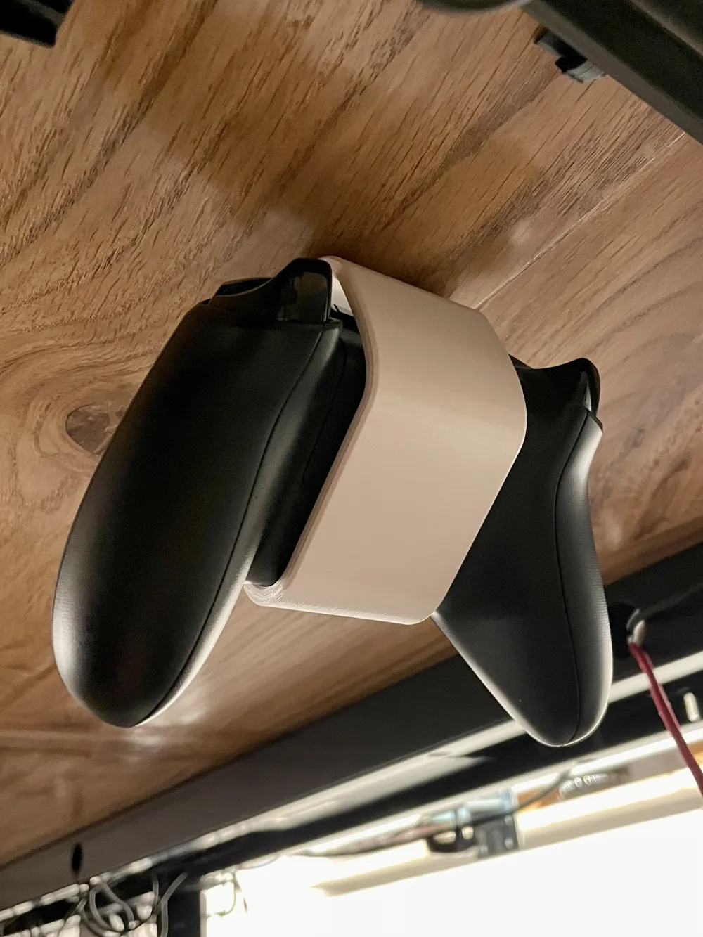 Wireless Controller Hook for Xbox / PS4 / Switch by pixelwaveMakerWorld ...