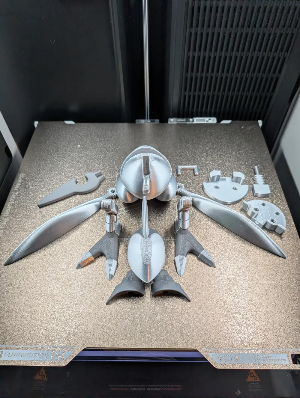 Flapping Mechanical Skarmory - MakerWorld 3D Model | 3Drop