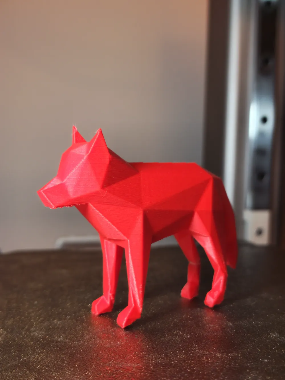 Wolf low poly - Free 3D Print Model - MakerWorld