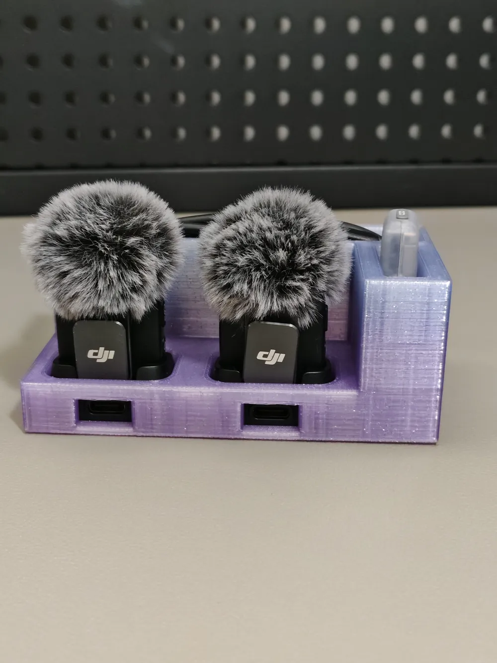 DJI mic mini wireless microphone desktop organizer - Free 3D Print ...