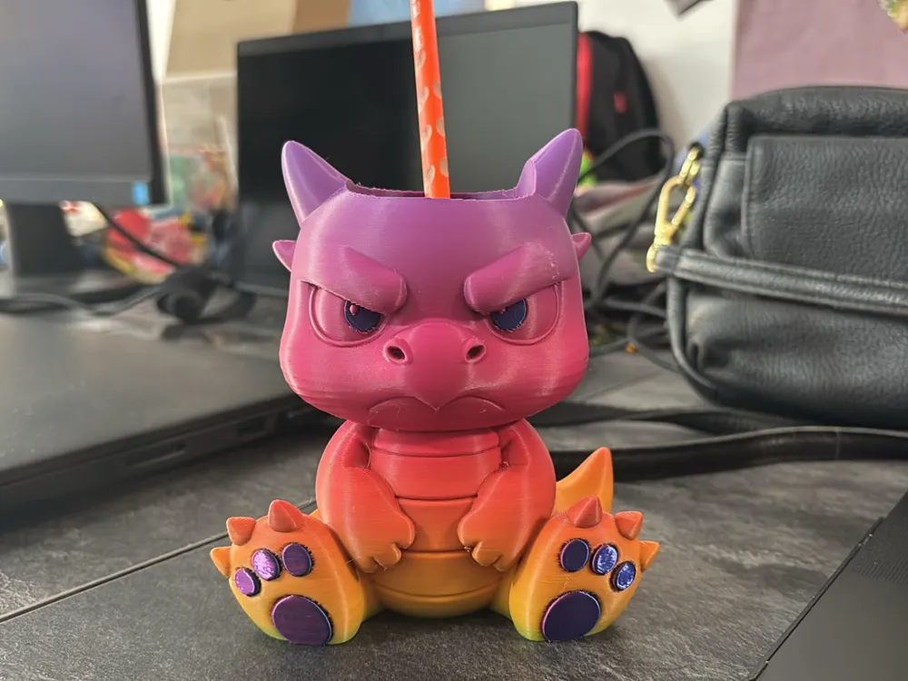 Grumpy Dragon pencil holder - Free 3D Print Model - MakerWorld