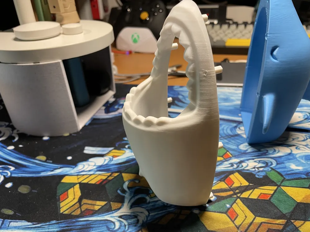 Hungry Shark - Desk Organizer by Losco Makes MakerWorld: Download Free 3D Models