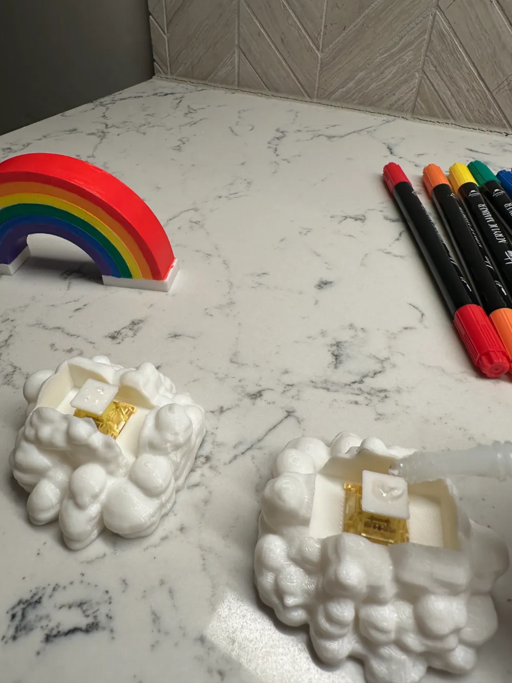 Rainbow in Clouds Dual Keyboard Clicker by IP_YAY - MakerWorld