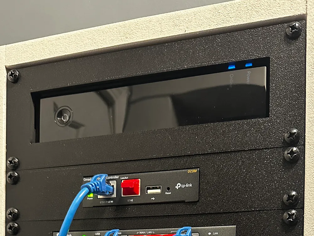 10in Server Rack EU2251 Spectrum Modem 2U by Dawnchaser MakerWorld ...