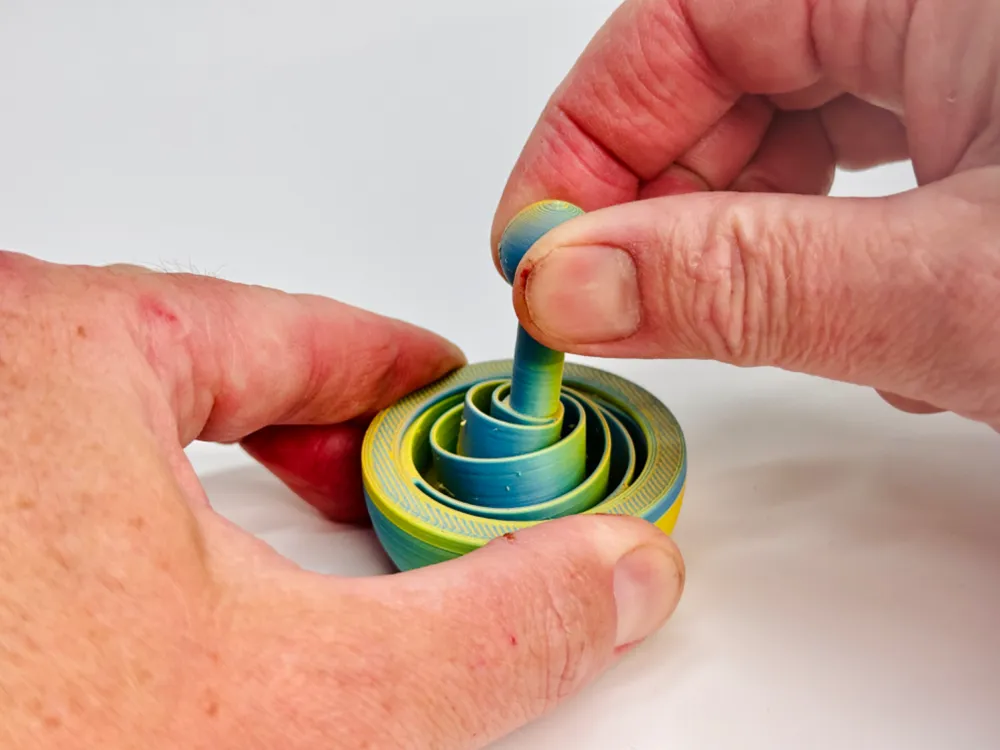 The Springy Thingy Fidget by ENIQUE3D - MakerWorld