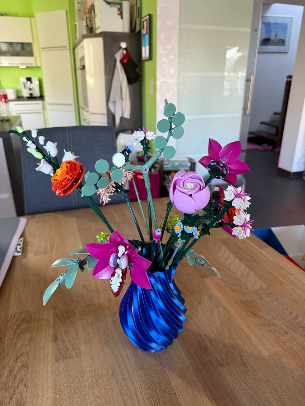 Vase for Brick Flowers by Cheesy1976 - MakerWorld