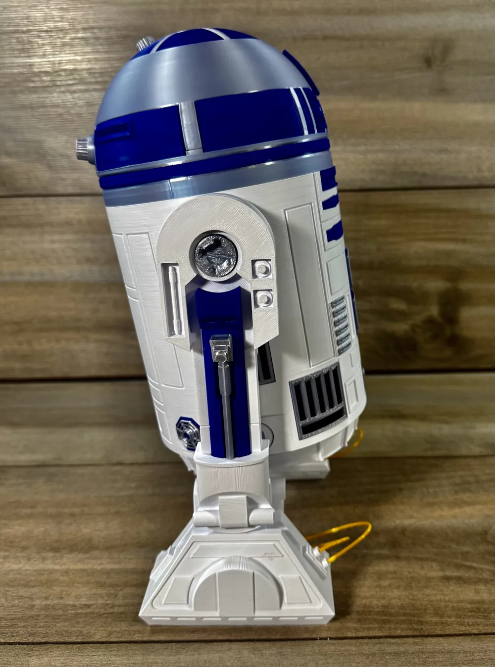 R2-D2 - Free 3D Print Model - MakerWorld