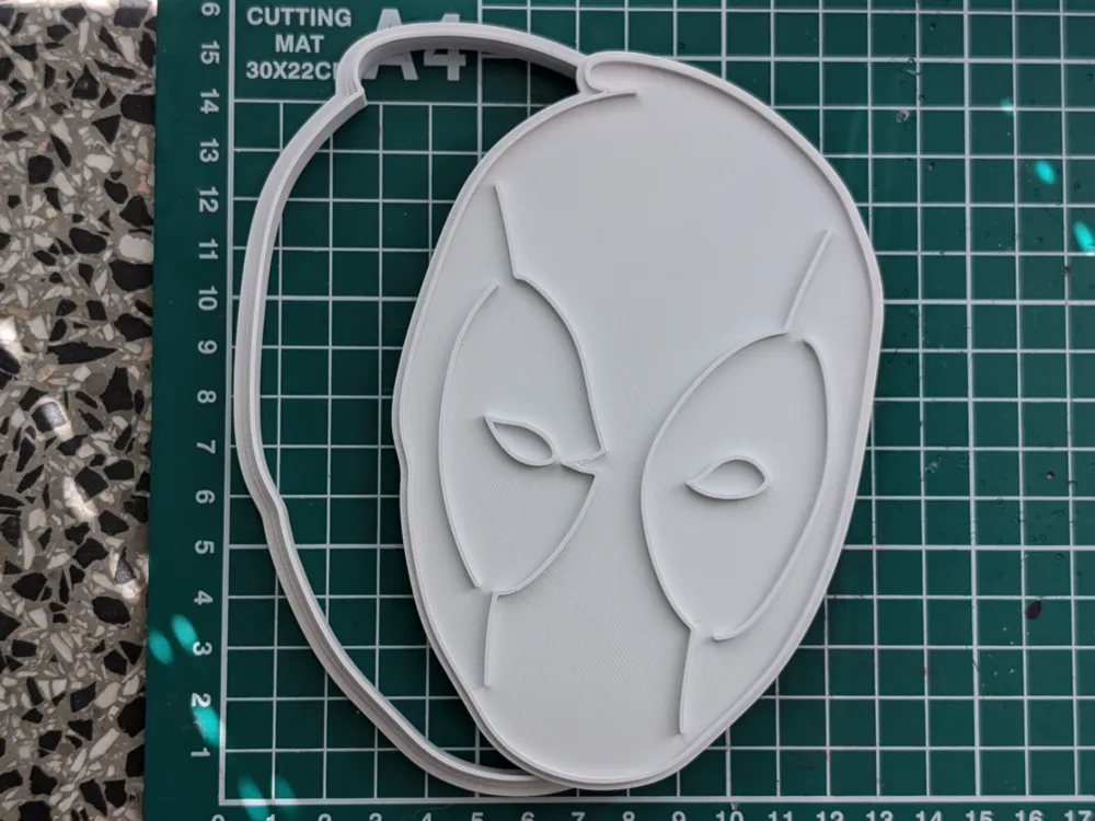 Deadpool cookie cutter (made for gingerbread) by Matthew G. MakerWorld ...