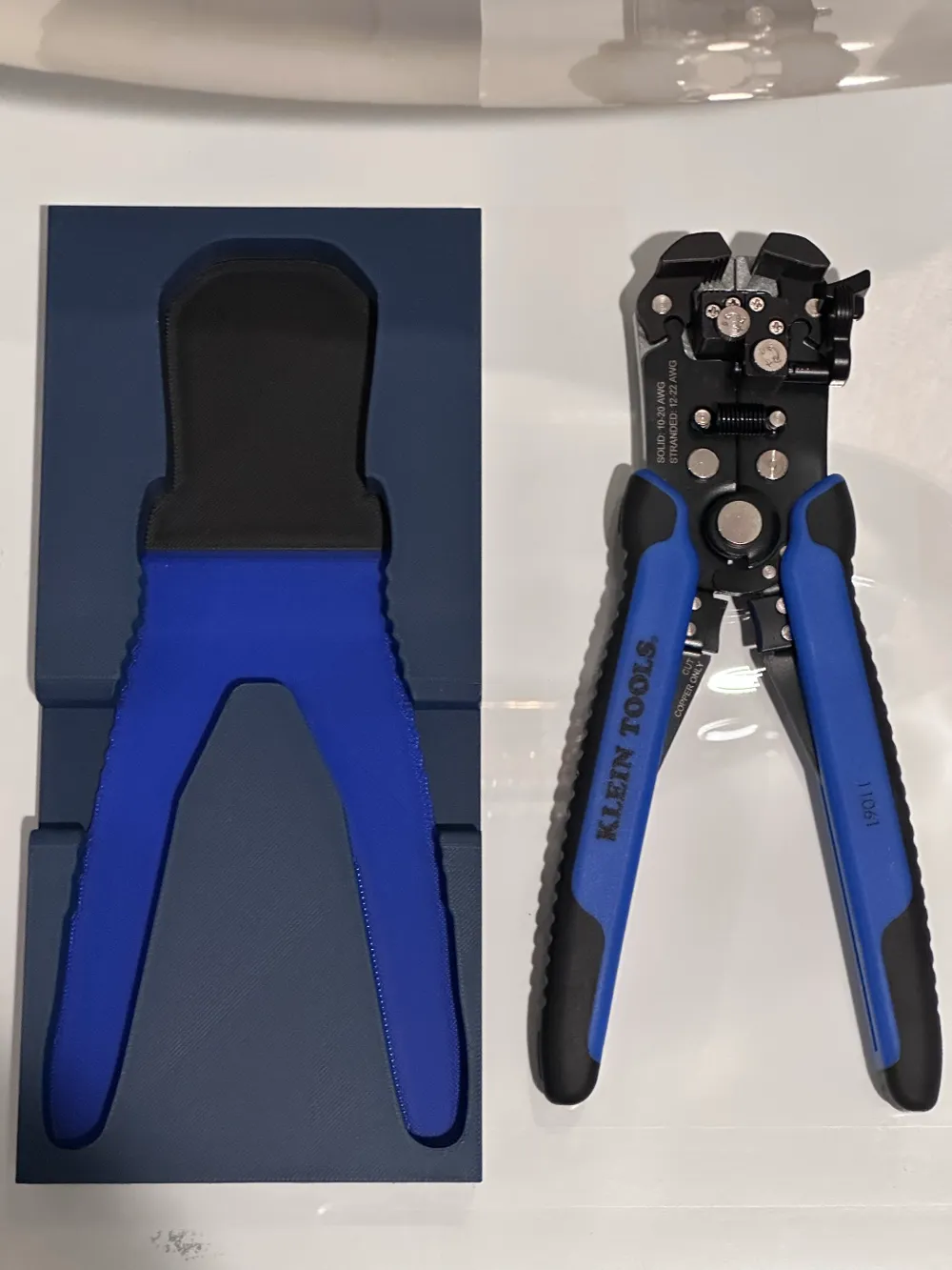 Klein Wire Stripper 11061 Gridfinity Tray by FatCat - MakerWorld