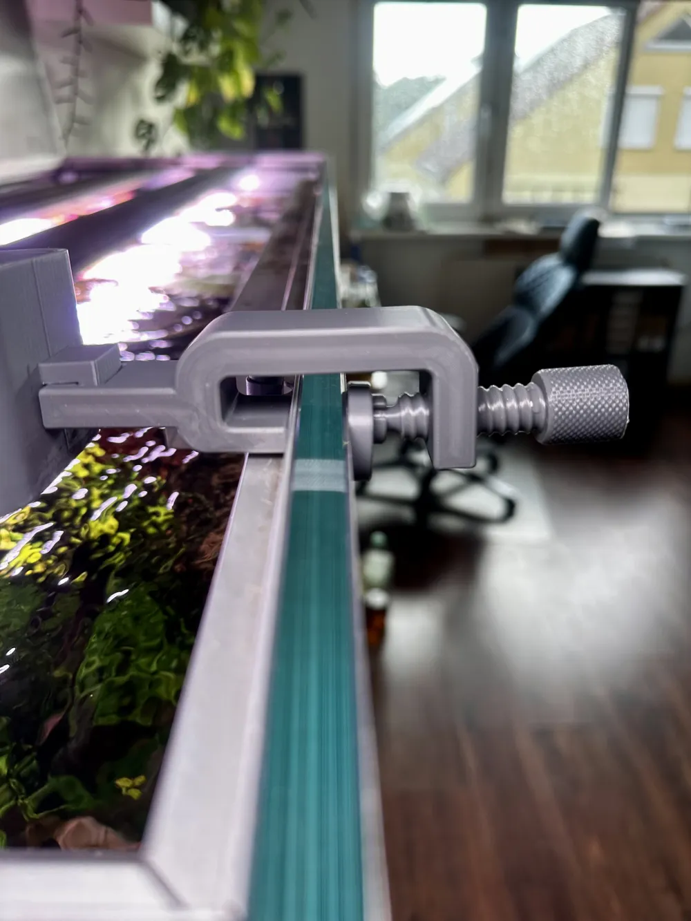 Adjustable Aquarium Clamp with Water Diffuser by Baldun MakerWorld ...