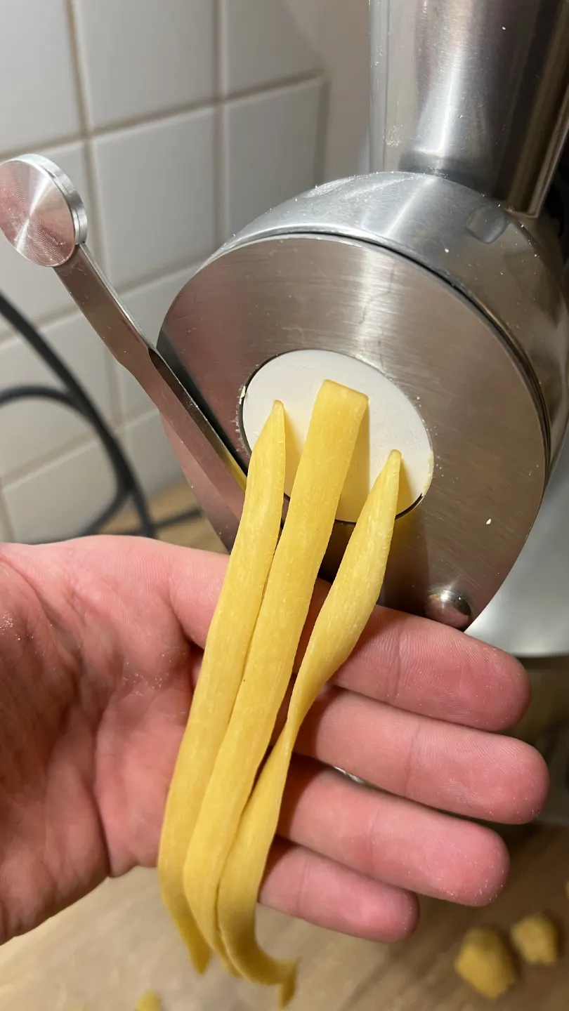 Kenwood pasta dies - Fettucine 9x1.8 mm by Lukas Pomykal - MakerWorld