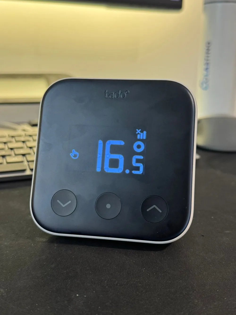 tado thermostat x - compact stand - Free 3D Print Model - MakerWorld