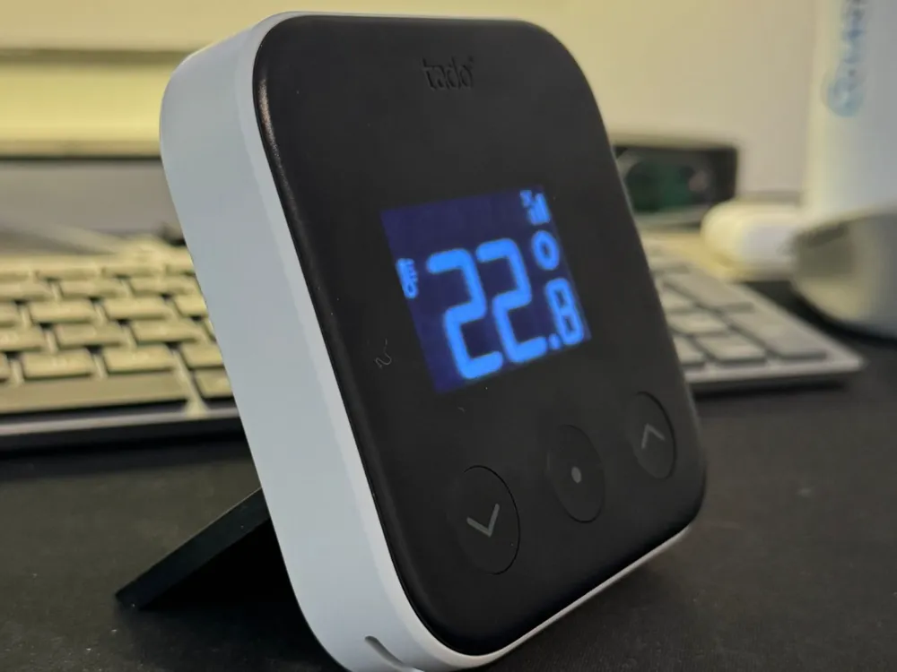 tado thermostat x - compact stand - Free 3D Print Model - MakerWorld