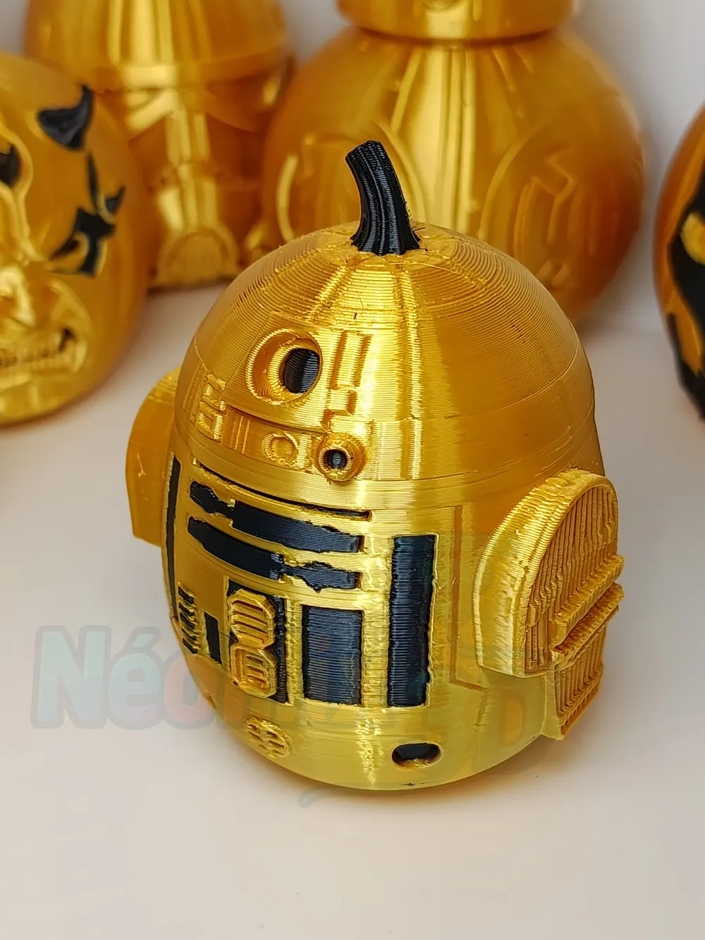 Golden R2D2 Halloween Pumpkin - Free 3D Print Model - MakerWorld