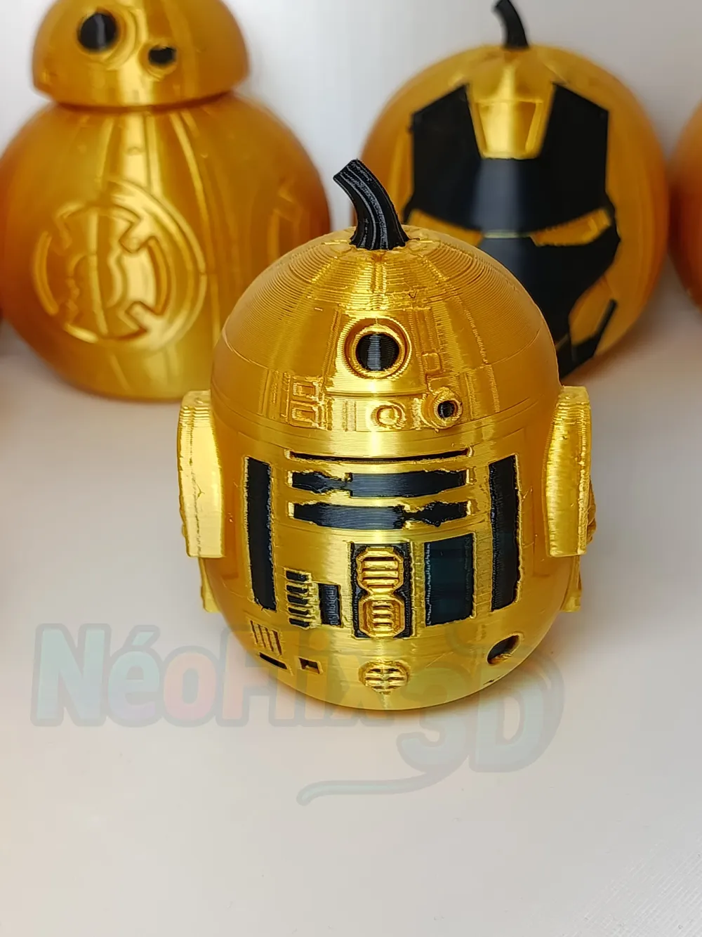 Golden R2D2 Halloween Pumpkin - Free 3D Print Model - MakerWorld