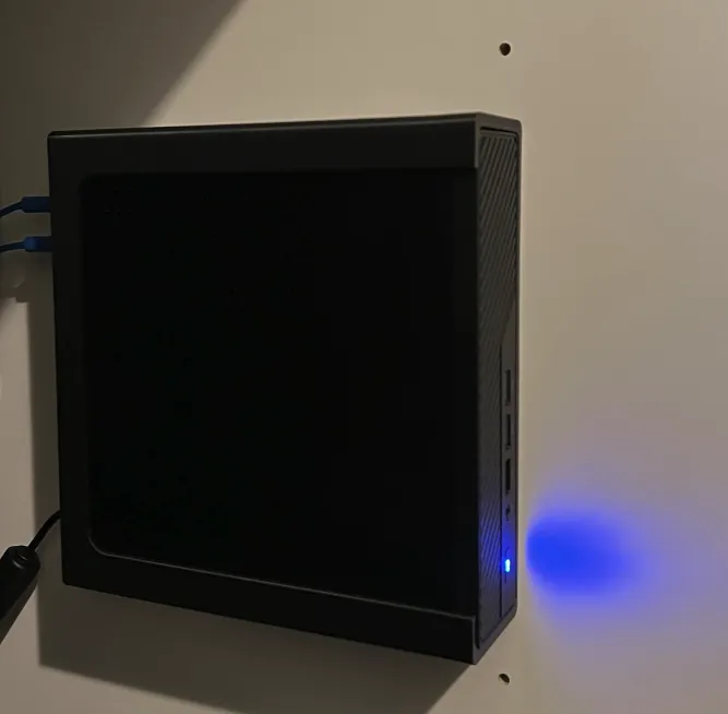 Minisforum MS-01 Wall and Desk Mount by Maxxis MakerWorld: Download ...