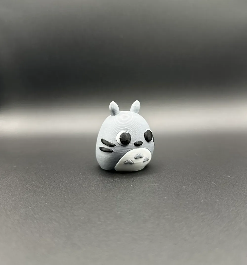 Totoro chibi por Makerize3D MakerWorld: Descarga Modelos 3D Gratuitos