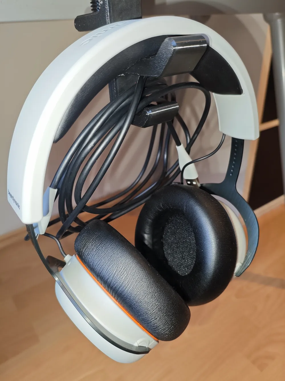Headphone holder adjustable mounting - Free 3D Print Model - MakerWorld