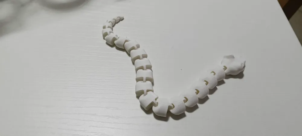 SNAKE FLEXI ANIMAL Articulated by DavideMaker3D MakerWorld: Download ...