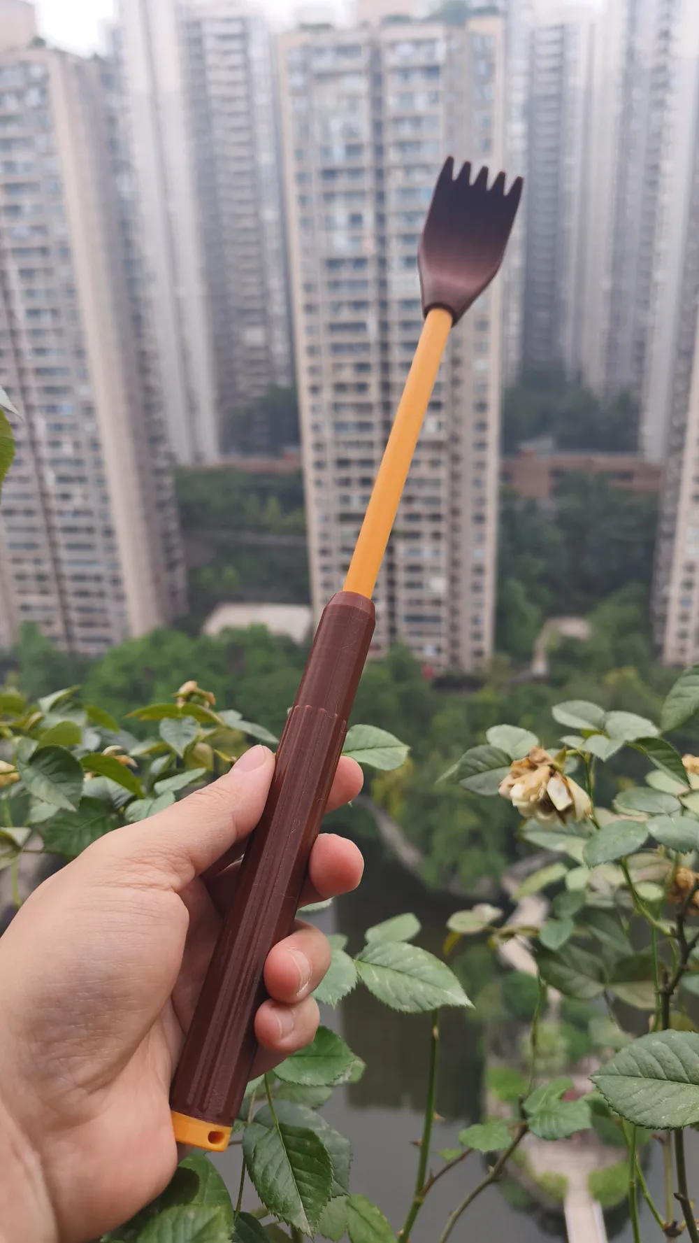 Telescopic Back Scratcher by LiqStudio MakerWorld: Download Free 3D Models