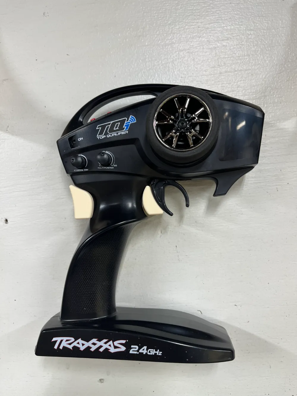 Traxxas Radio Wall Mount by Jerod MakerWorld: Download Free 3D Models