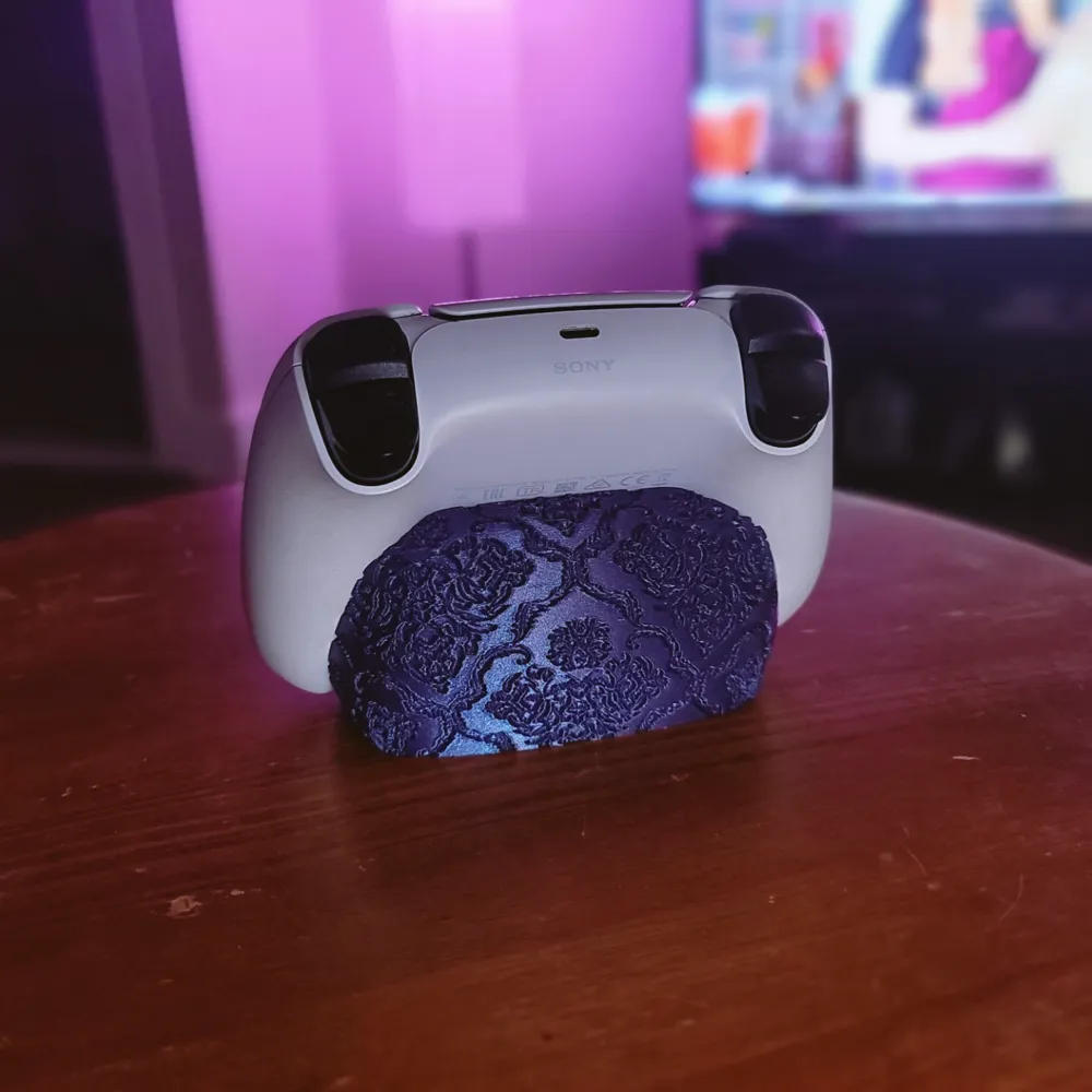 PS5 CONTROLLER HOLDER || ORNAMENTAL PATTERN by UnchainedHobbies ...