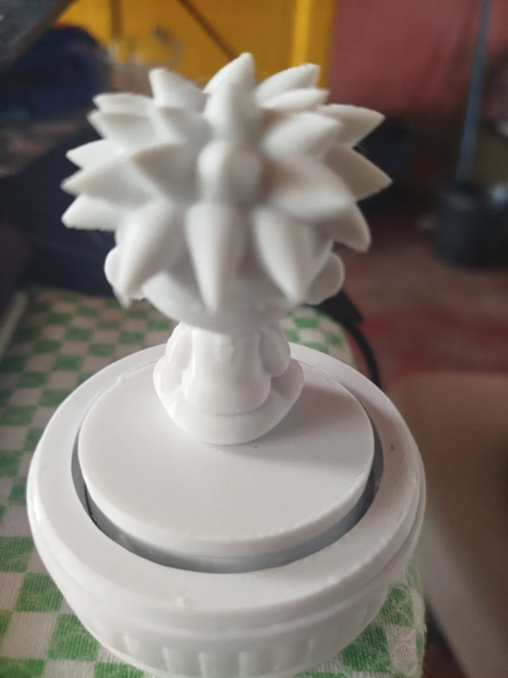 Functional Decorative Garlic Grinder - Free 3D Print Model - MakerWorld