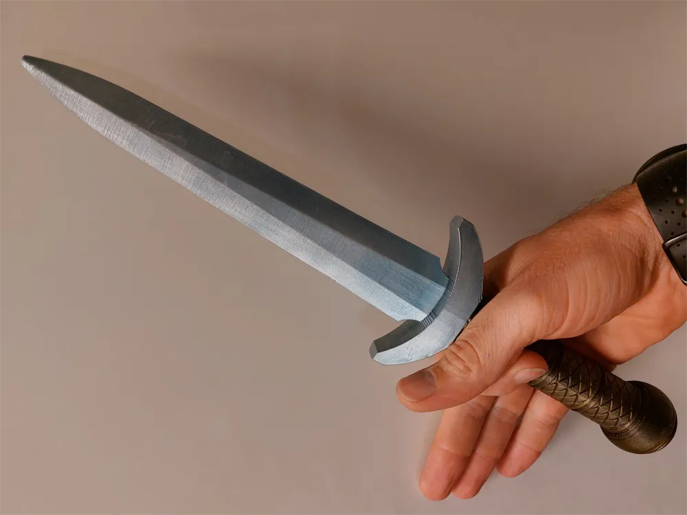 Cosplay dagger - Free 3D Print Model - MakerWorld