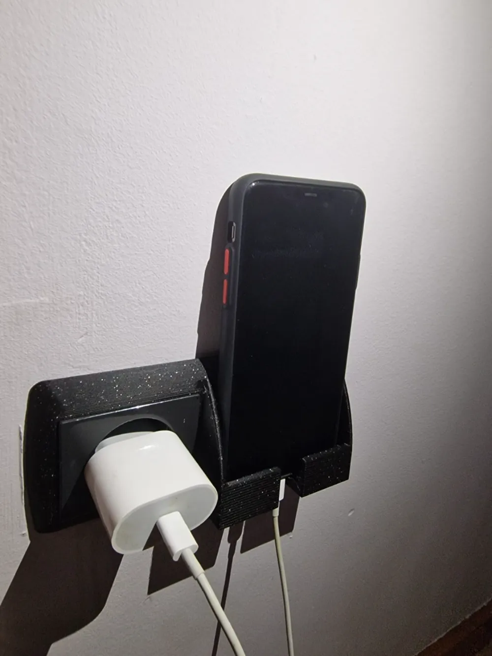 Mirror sockets with mobile phone charging stand by Ruimpereira - MakerWorld