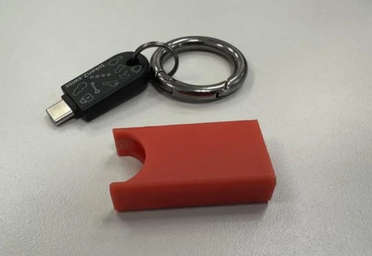 Case for the security key FIDO Token2.swiss by Arencjo - MakerWorld