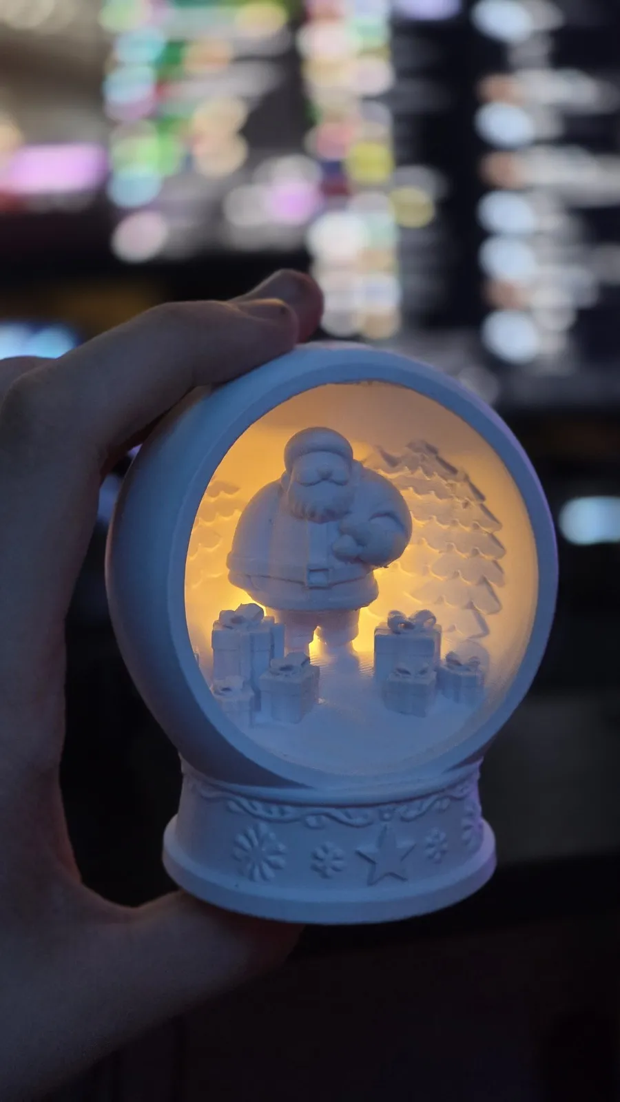 Santa Snow Globe by DQM1N1K MakerWorld: Download Free 3D Models