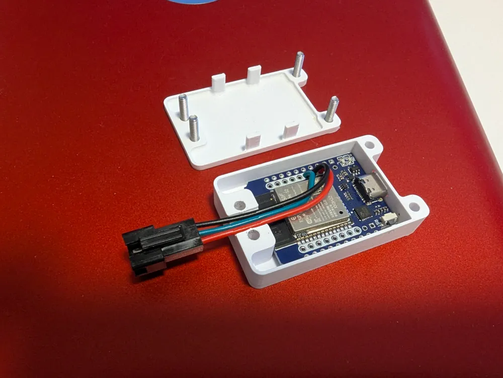 ESP32 Box with Cable Strain Relief by flowmotion - MakerWorld