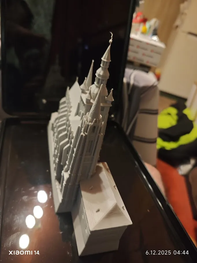 Prague Castle - Free 3D Print Model - MakerWorld
