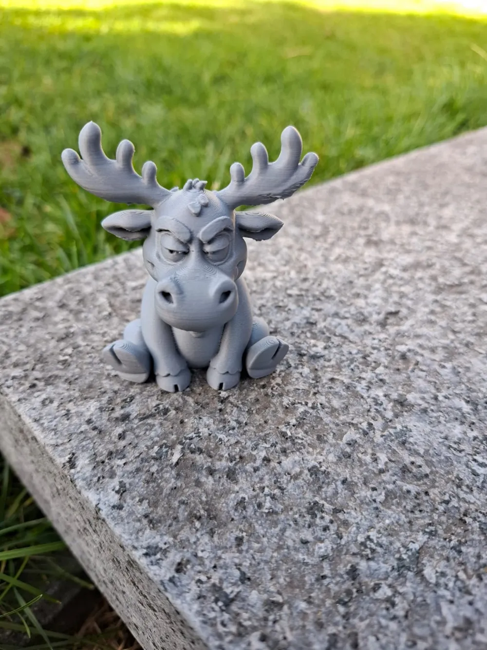 Grumpy Reindeer by Koffiekoek MakerWorld: Download Free 3D Models