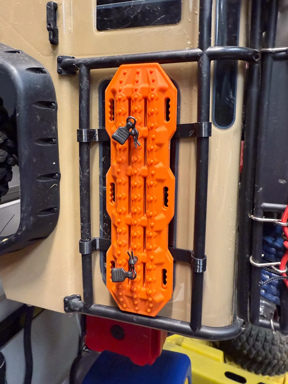 TRX4 Defender Sandleiterhalterung von fajitas21 MakerWorld: Kostenlose ...