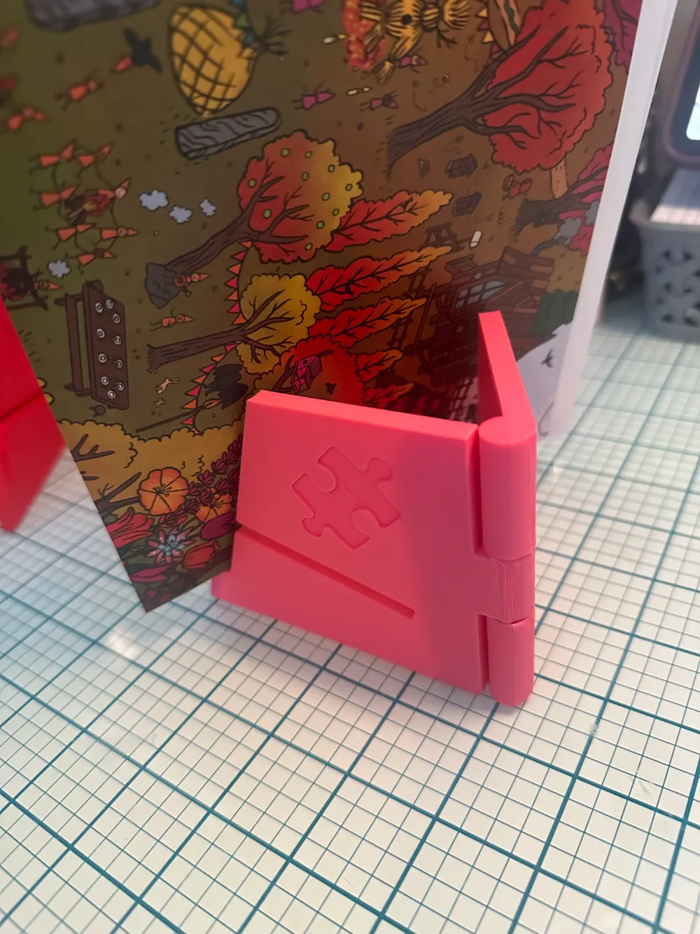 Foldable Puzzle Box Stand - UPDATED V2 by goldiesvinyl - MakerWorld