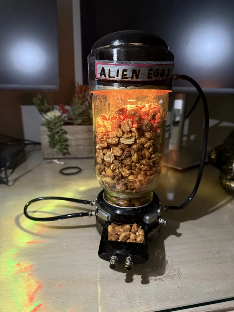 Alien hibernation chamber candy dispenser by redfox_8404 MakerWorld ...