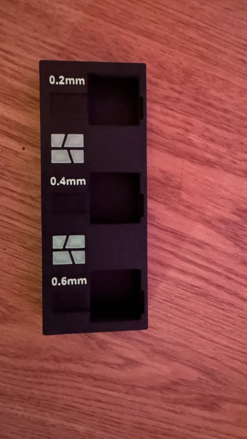 Inlay for whole extruder with fan and cable Remixed by Alessandro ...