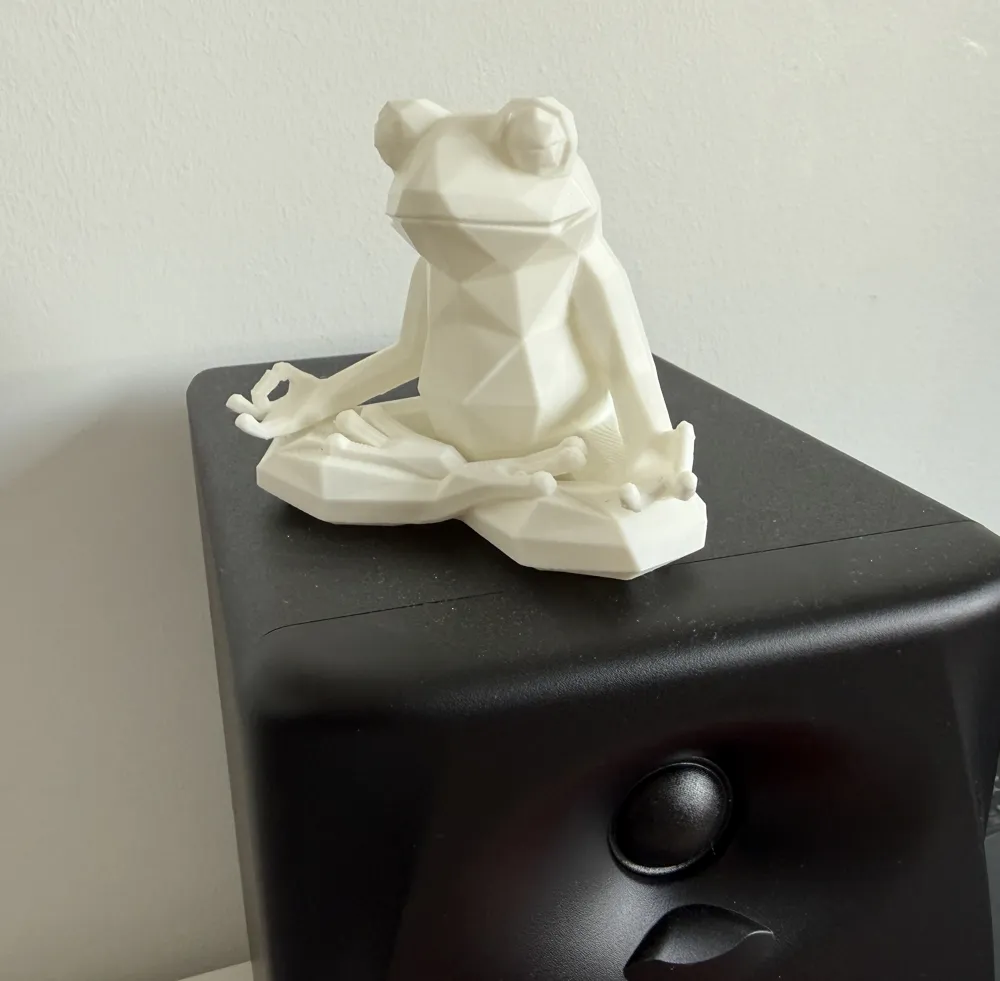 Low Poly Yoga Frog - Mindfulness Figurine - Free 3D Print Model ...