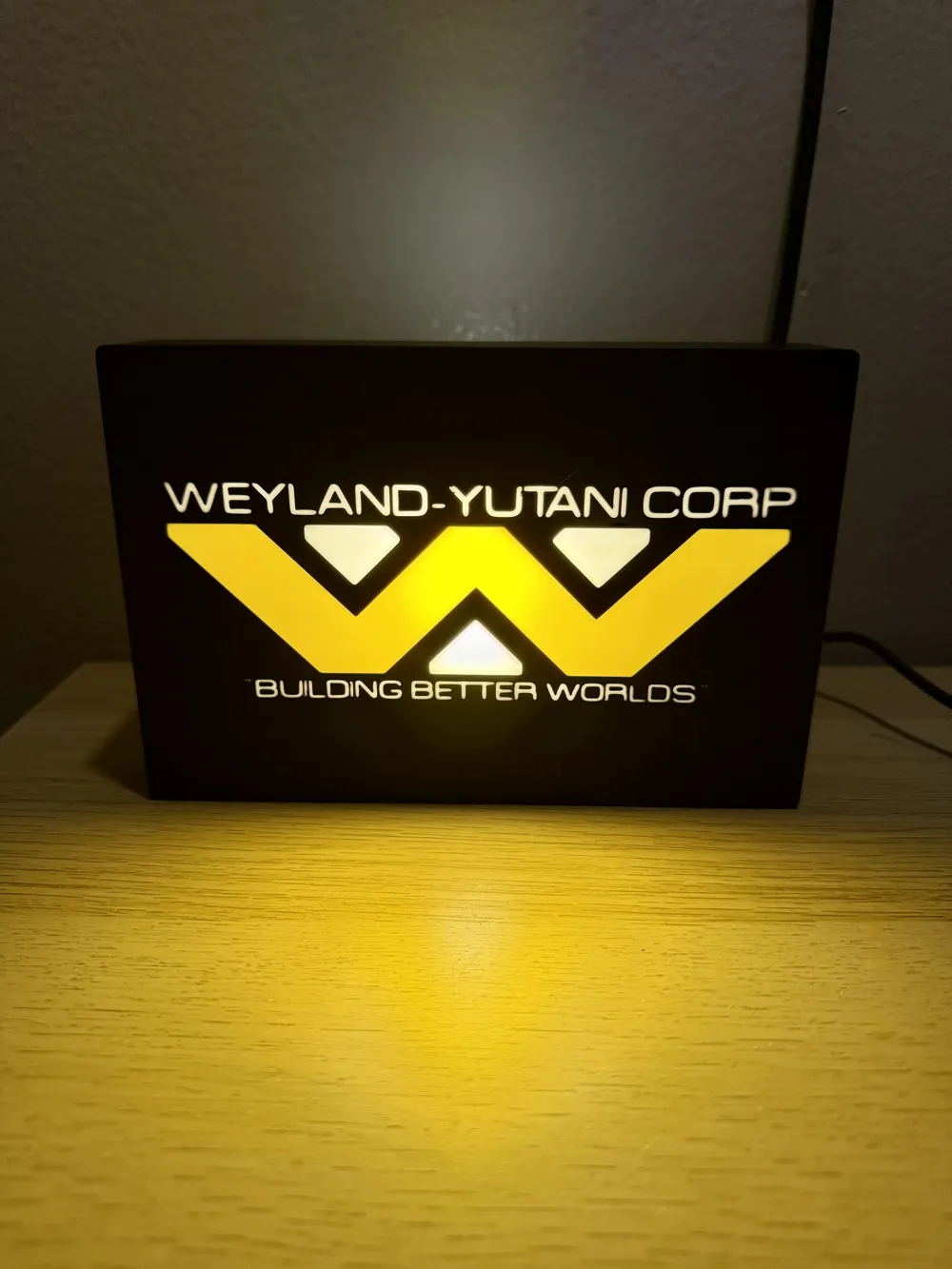 Aliens Weyland-Yutani Lightbox |Bambu LED Kit 001 - Free 3D Print Model ...