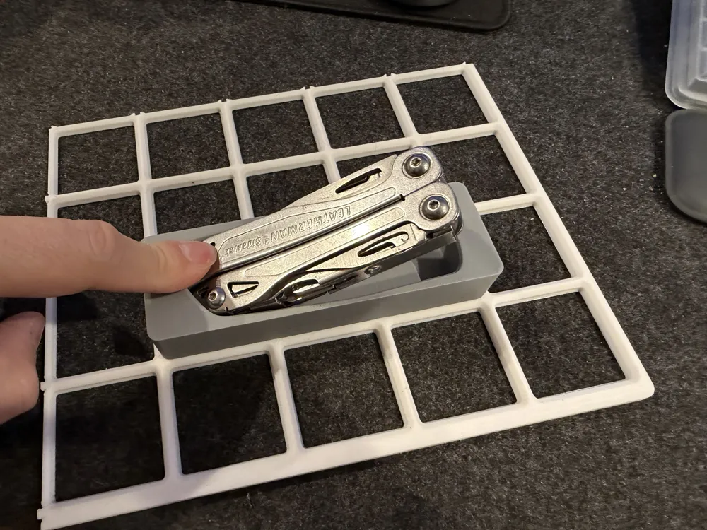 Gridfinity - Leatherman Sidekick Bin - Free 3D Print Model - MakerWorld