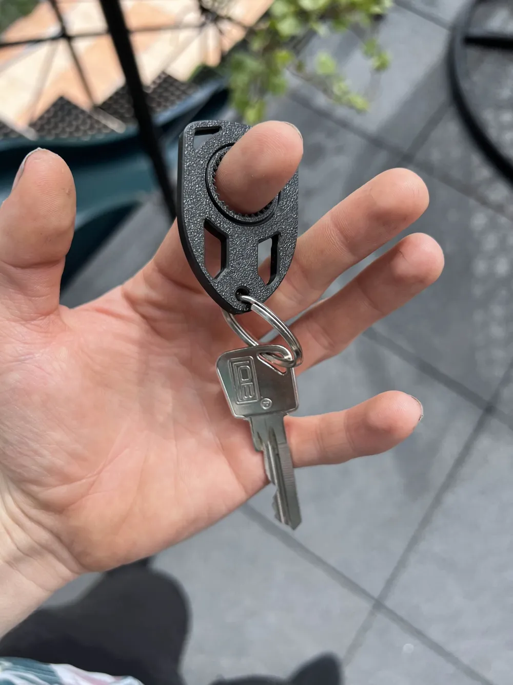 spinning key chain by meydey3D MakerWorld: Download Free 3D Models