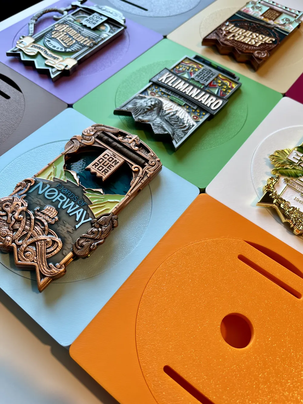 Square Medal Holders by 3DPrintingCF MakerWorld: Download Free 3D Models