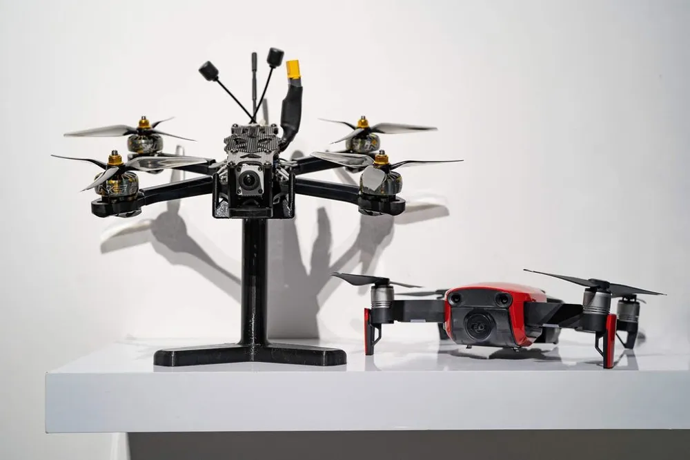 FPV Drone Stand (V3 now added) by shanehoggatt - MakerWorld