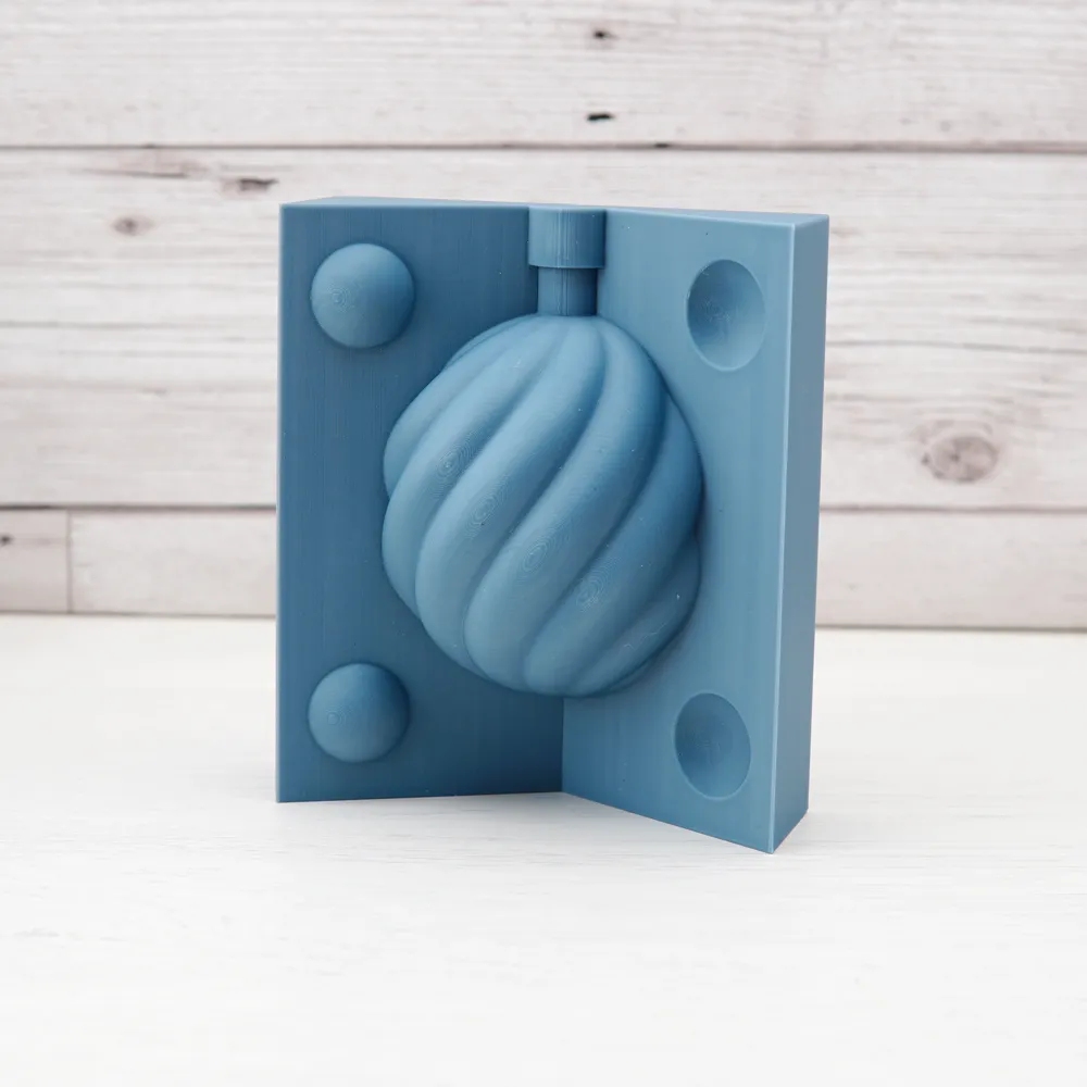 3 Part Twist Bauble Mould for Slipcasting (v1) - Free 3D Print Model ...