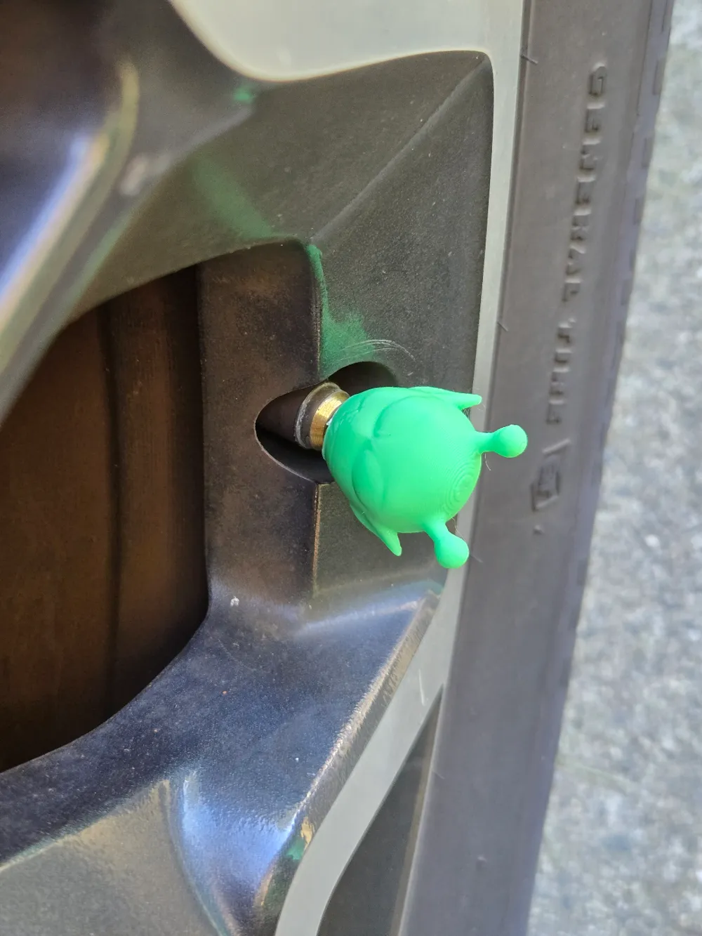 Alien - Valve Caps Remixed by Novel Designs MakerWorld: Download Free ...