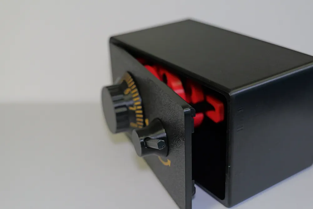 密码锁保险箱/Combination lock safe box - 免费 3D 打印模型 - MakerWorld
