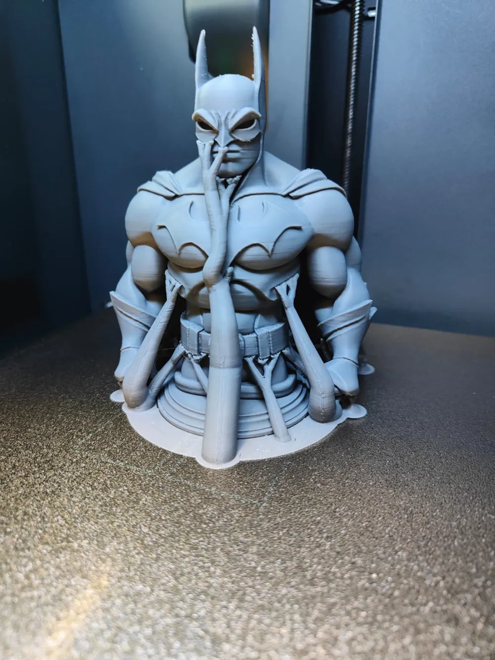 Batman Bust Miniature - Free 3D Print Model - MakerWorld