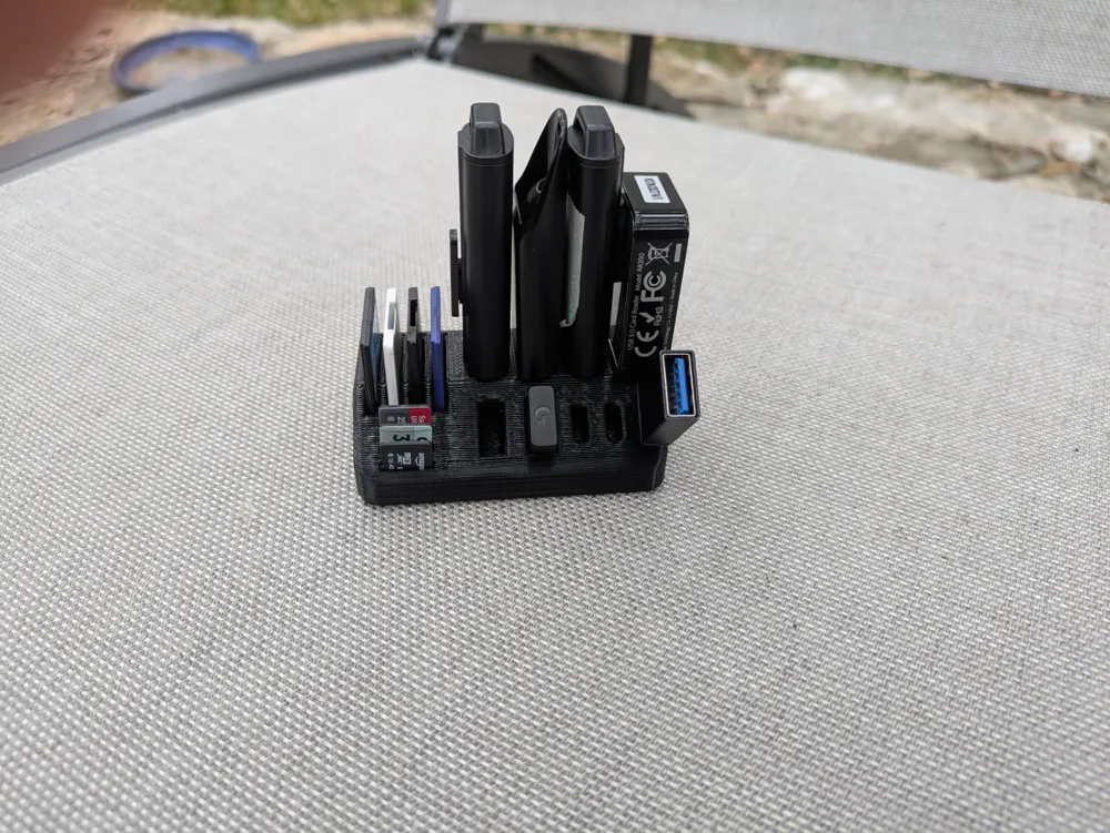 USB drive/SD card holder by Tinker86 MakerWorld: Download Free 3D Models