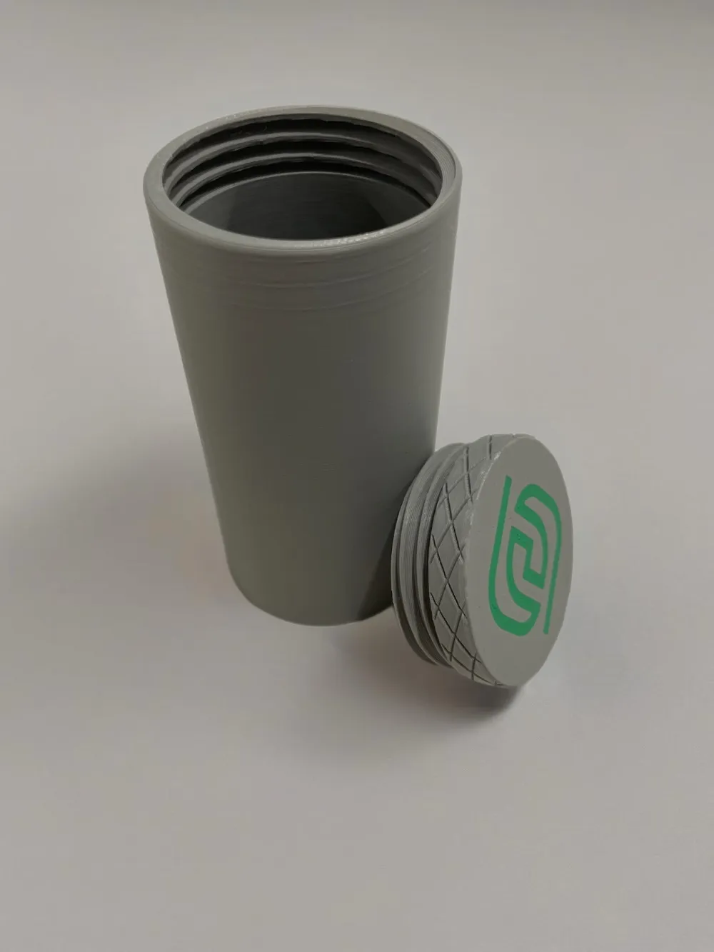 Threaded container with knurled lid by RG3D MakerWorld: Download Free 3D Models